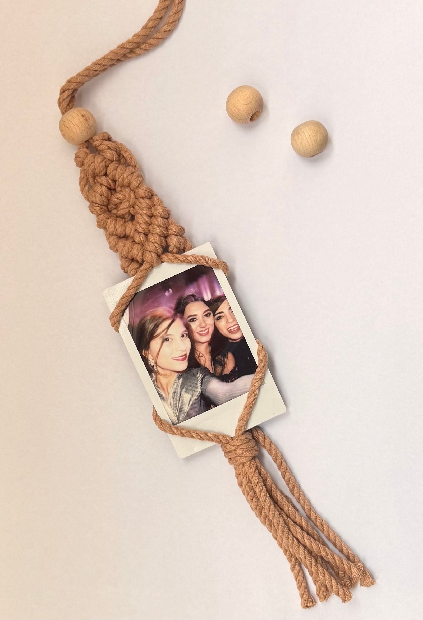 Macramé Workshop Lisbon | Polaroid Photo Hanger Class